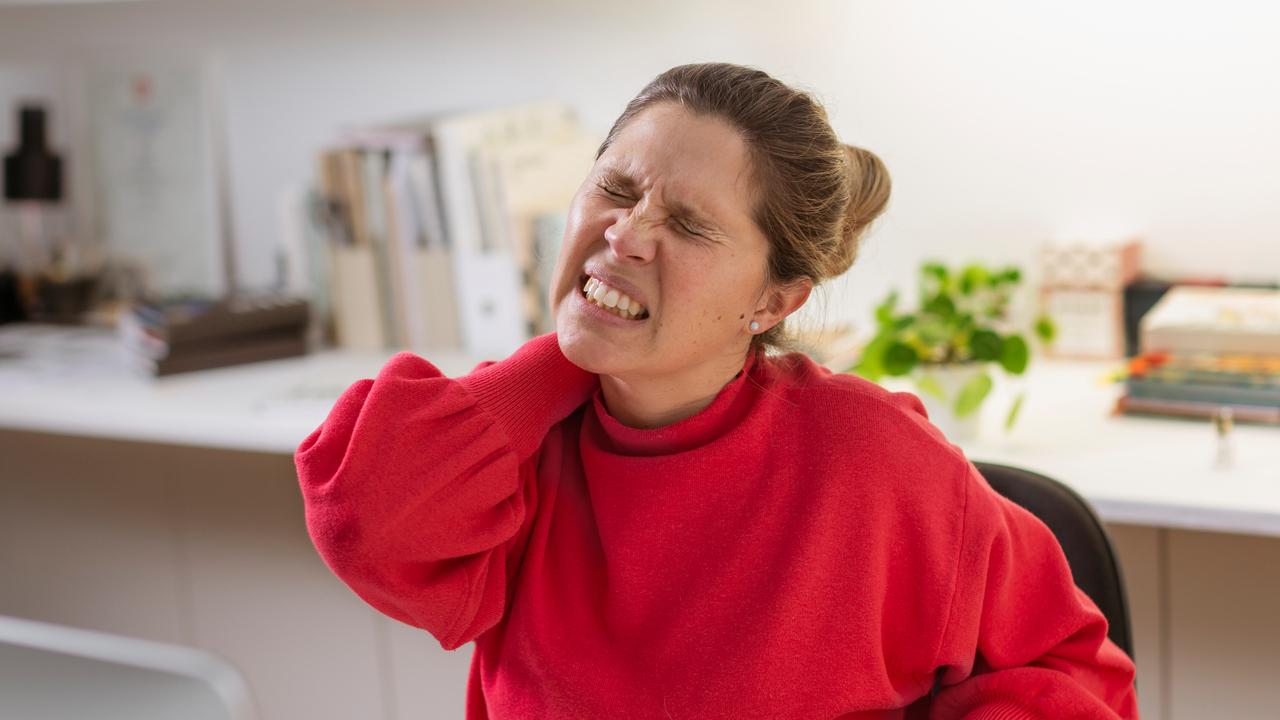 Svårt att navigera i vården med samtidig smärta i käke och nacke