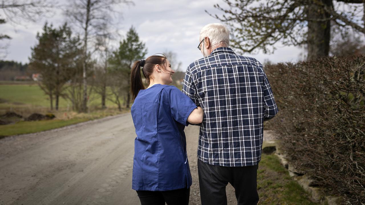 Hur påverkas föräldrar av sina vuxna barns arbetsliv?