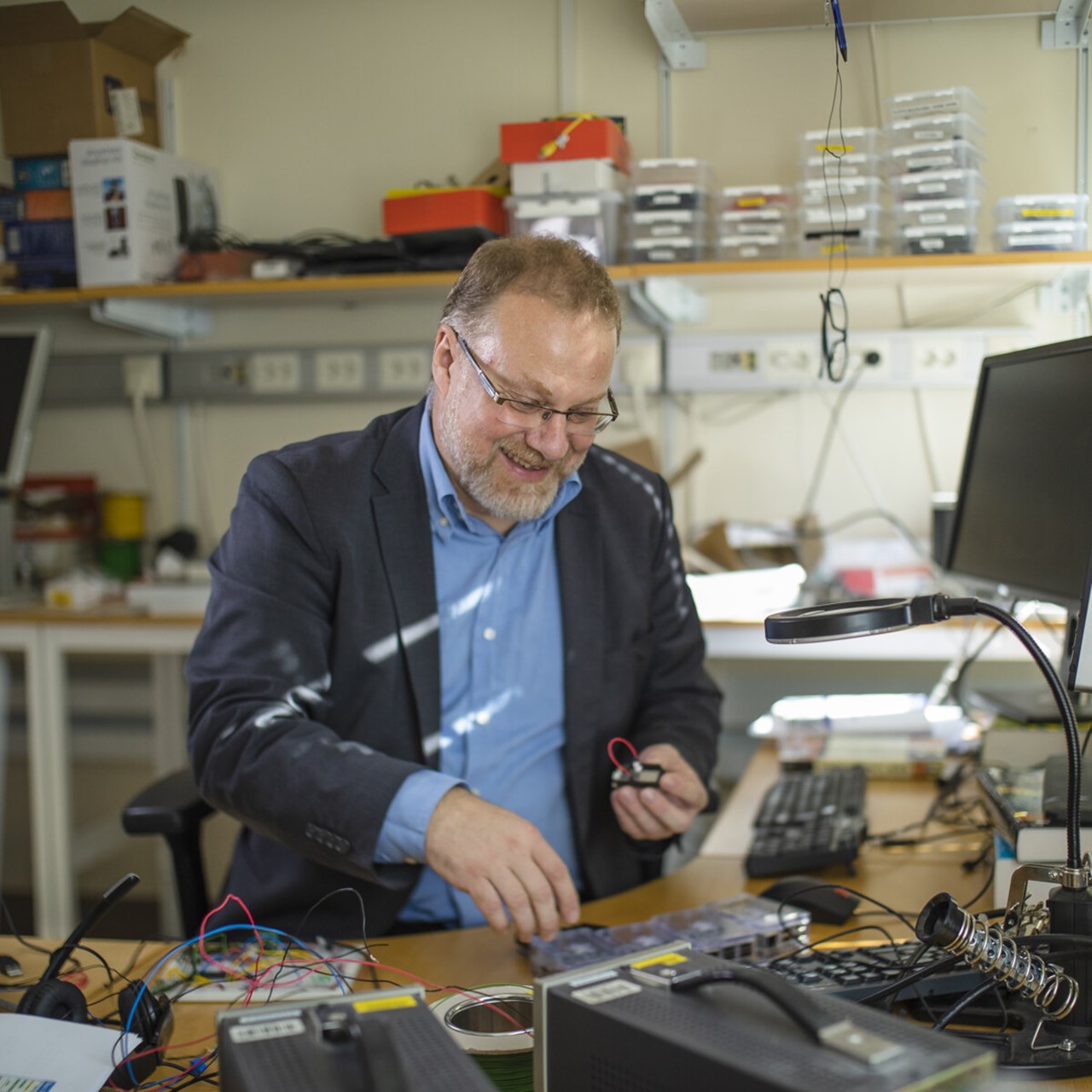 Technology to enable intelligent embedded systems Technology to enable intelligent embedded systems