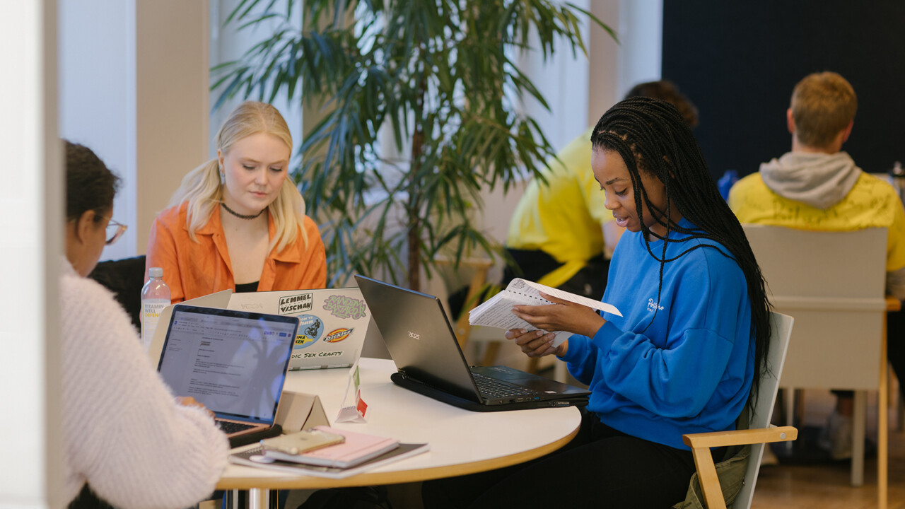 Guide to the library: Students