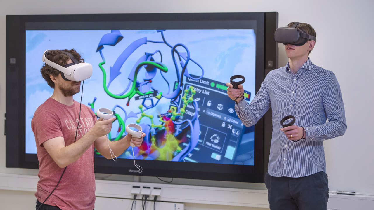 VR glasses help students visualize molecules